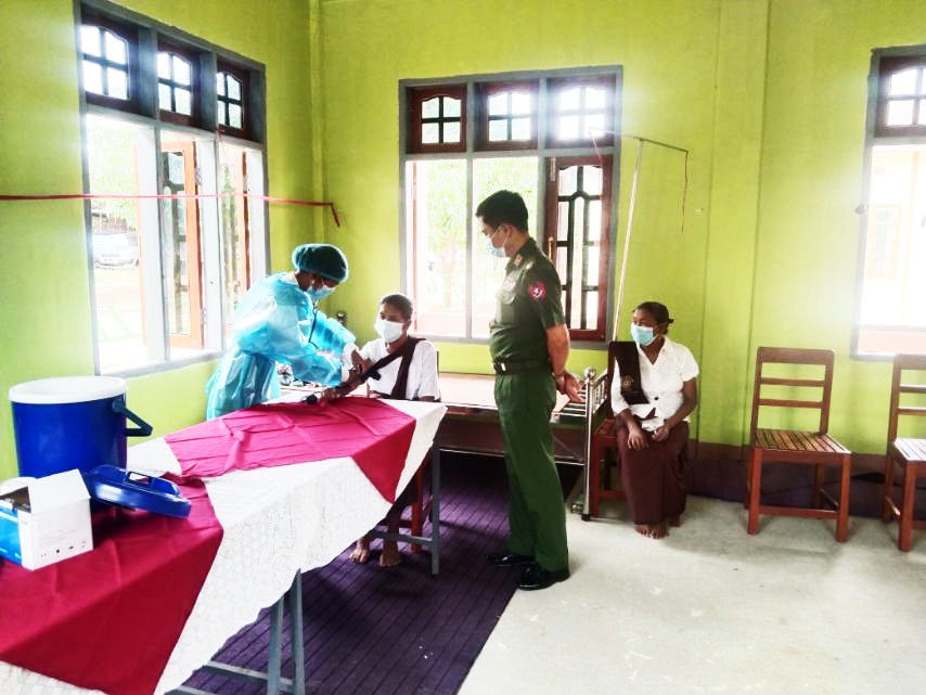 နတ်မောက်မြို့နယ် ပ ကျားထူးကျေးရွာ မြတ်ဂုဏ်ပြည့် ဘိုးဘွားရိပ်သာရှိ အဘိုး